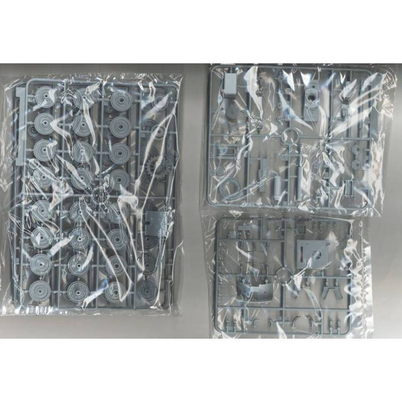 Pz.Kpfw.VI Ausf.E Sd.Kfz.181 Gruppe "Fehrmann" Tiger I |DRAGON|6484| 1:35